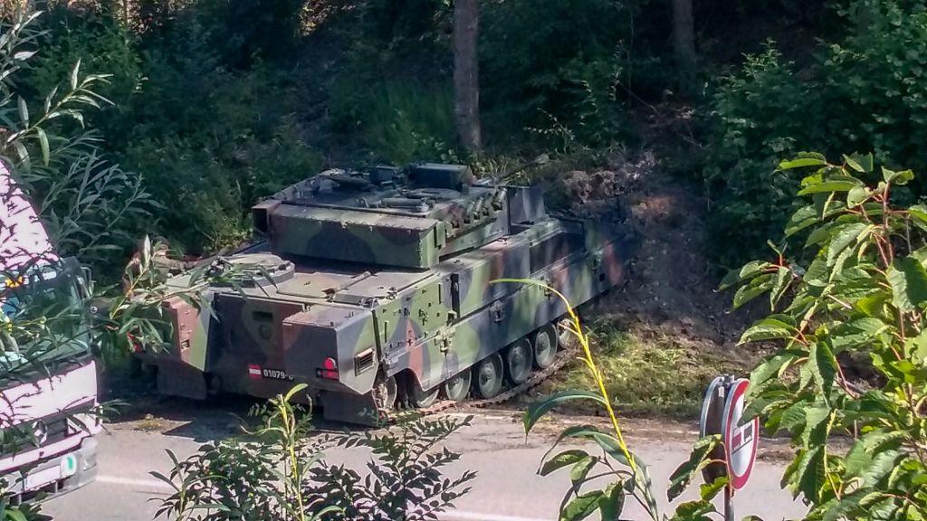 Panzer Abschleppen Und Tunnel Graben! – XLWRR