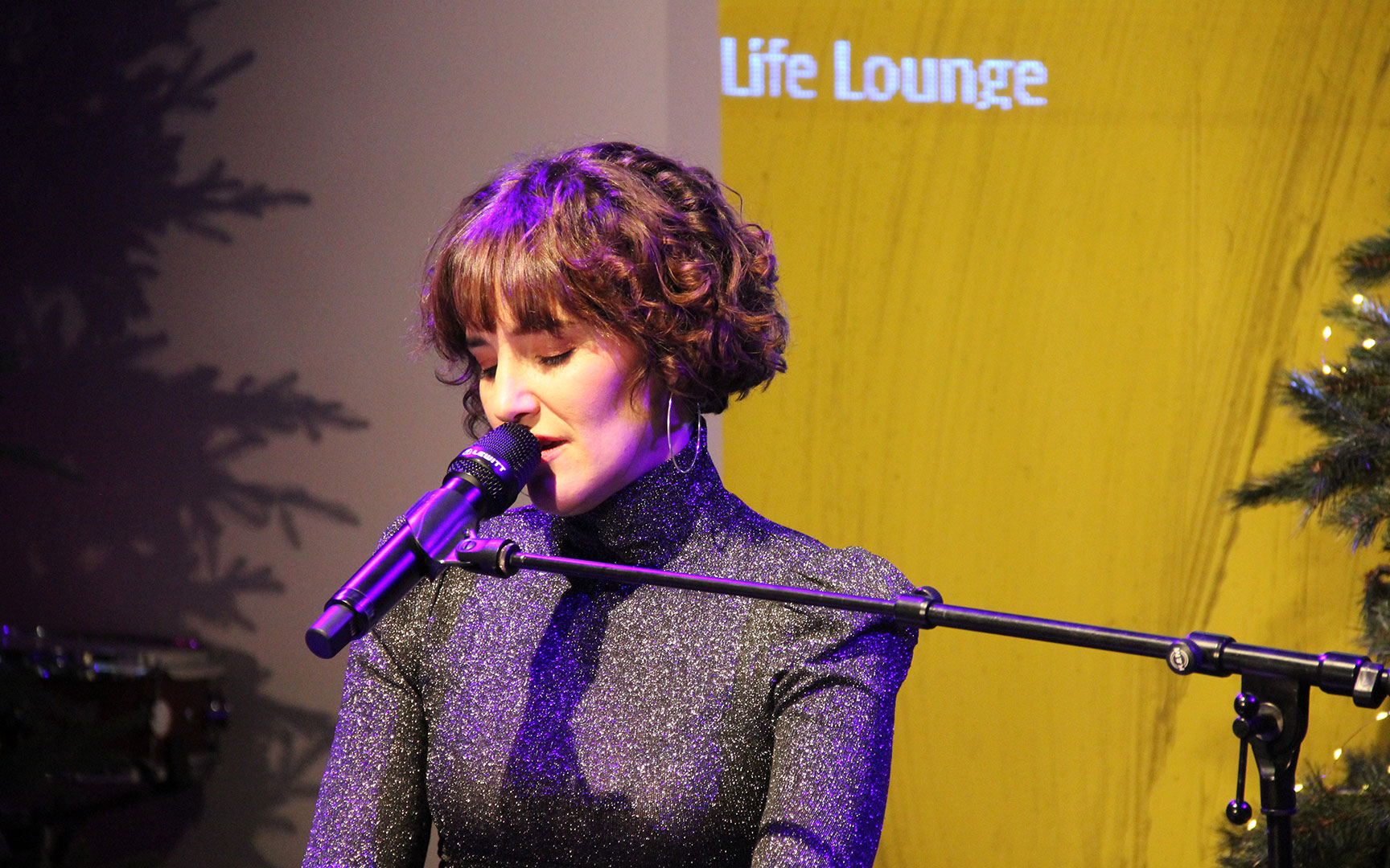 Ina Regen in der “Life Lounge”